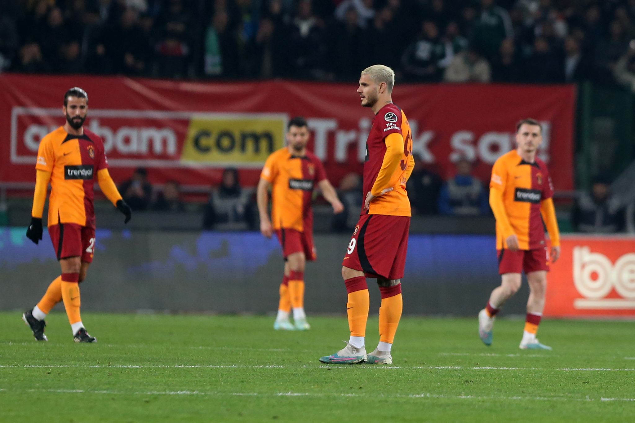 Galatasaray iki önemli ismi kadrosuna katıyor Galatasaray iki önemli ismi kadrosuna katıyor