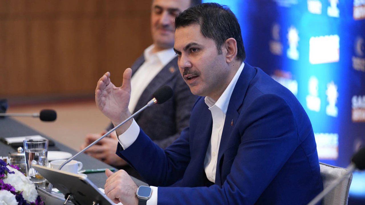 Murat Kurum'dan İliç savunması: ÇED raporuyla toprak kaymasının ne ...