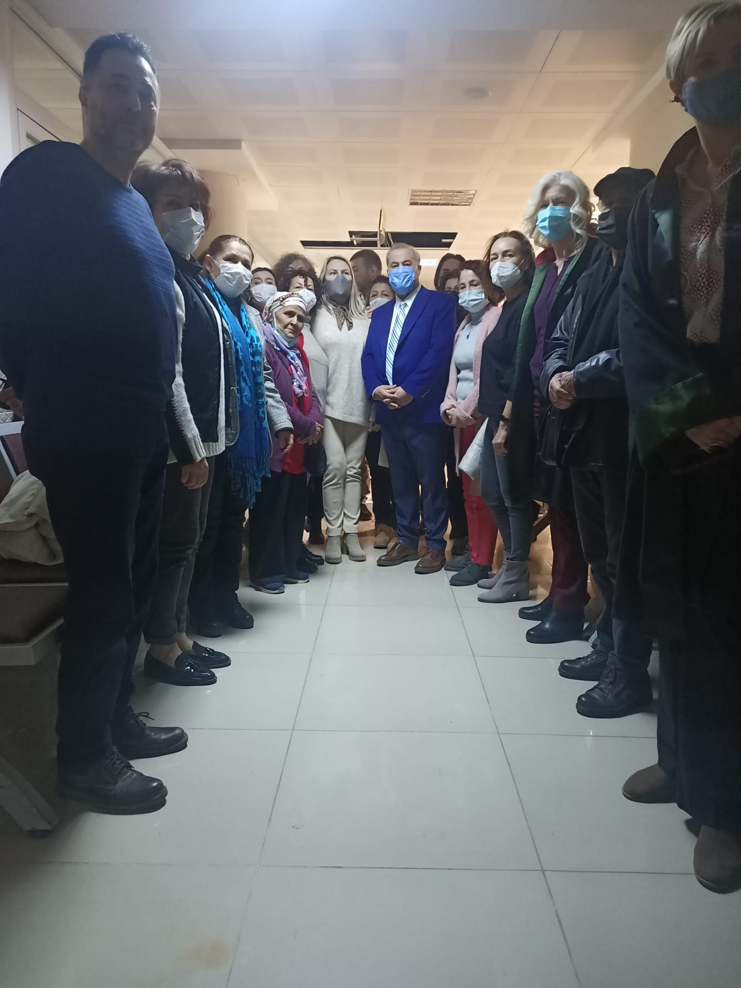 Coşkun Sabah ile İsmet Orhan mahkemelik oldu... İzmirli kadınlar, İsmet ...