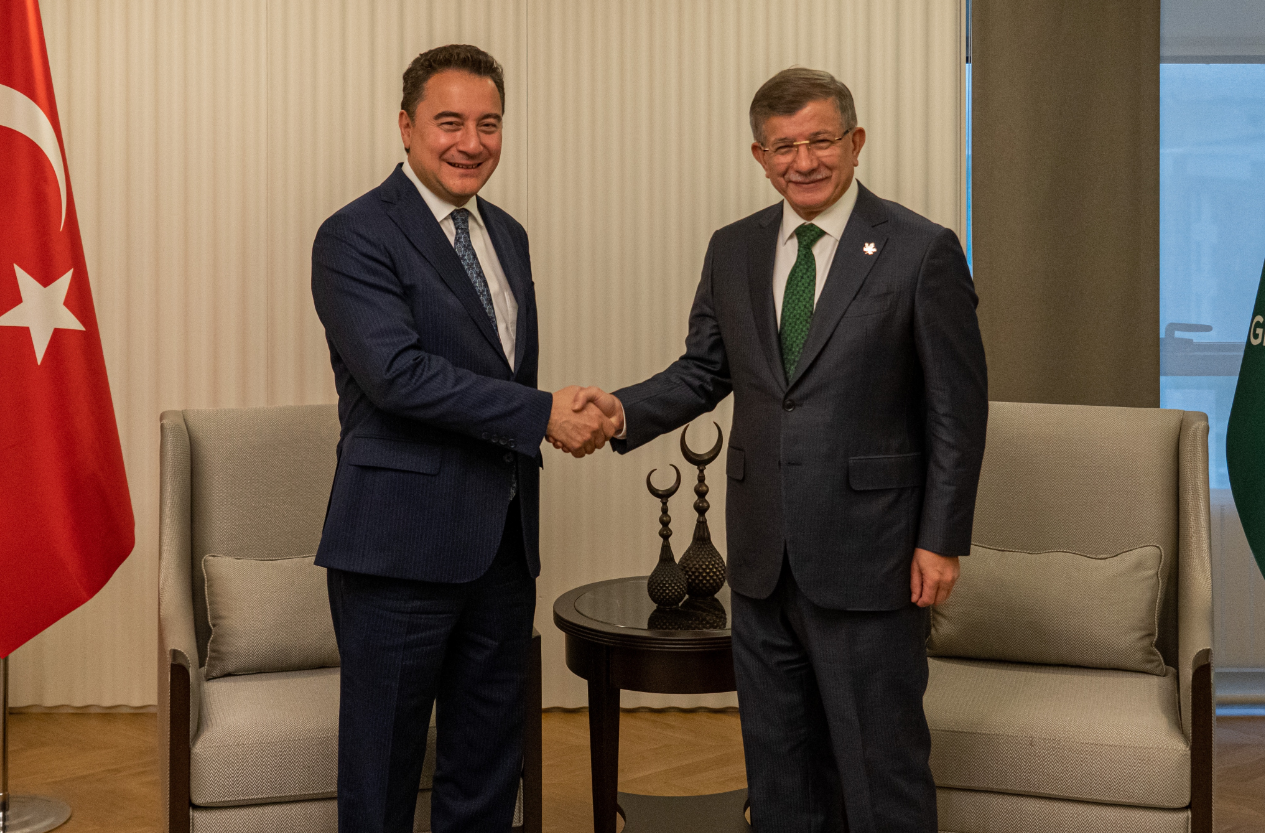 Ali Babacan ve Ahmet Davutoğlu bir arada!
