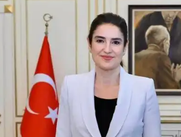 Ece Güner aday oldu Ece Üner isyan etti