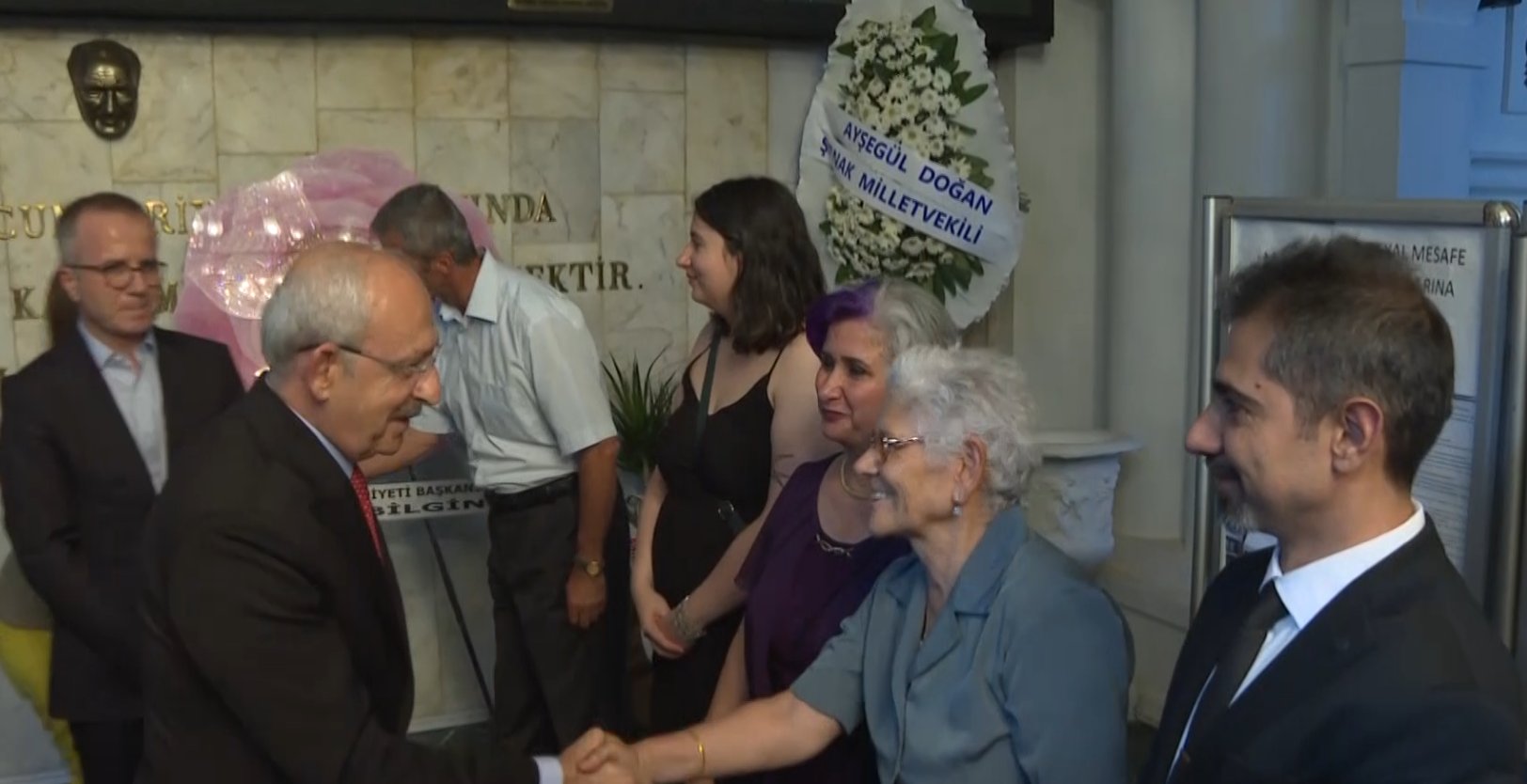 Semra Topçu ve Faruk Bildirici'nin mutlu günü! Kılıçdaroğlu şahitlik yaptı