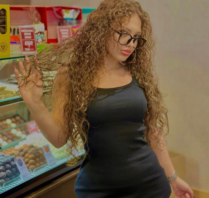 Fenomen Esra Rabia Ünal açıldı