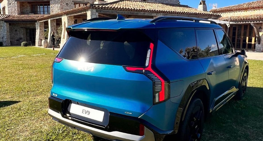 Transformers gibi Kia'nın yeni SUV'u Türkiye'de! İşte çıkış tarihi